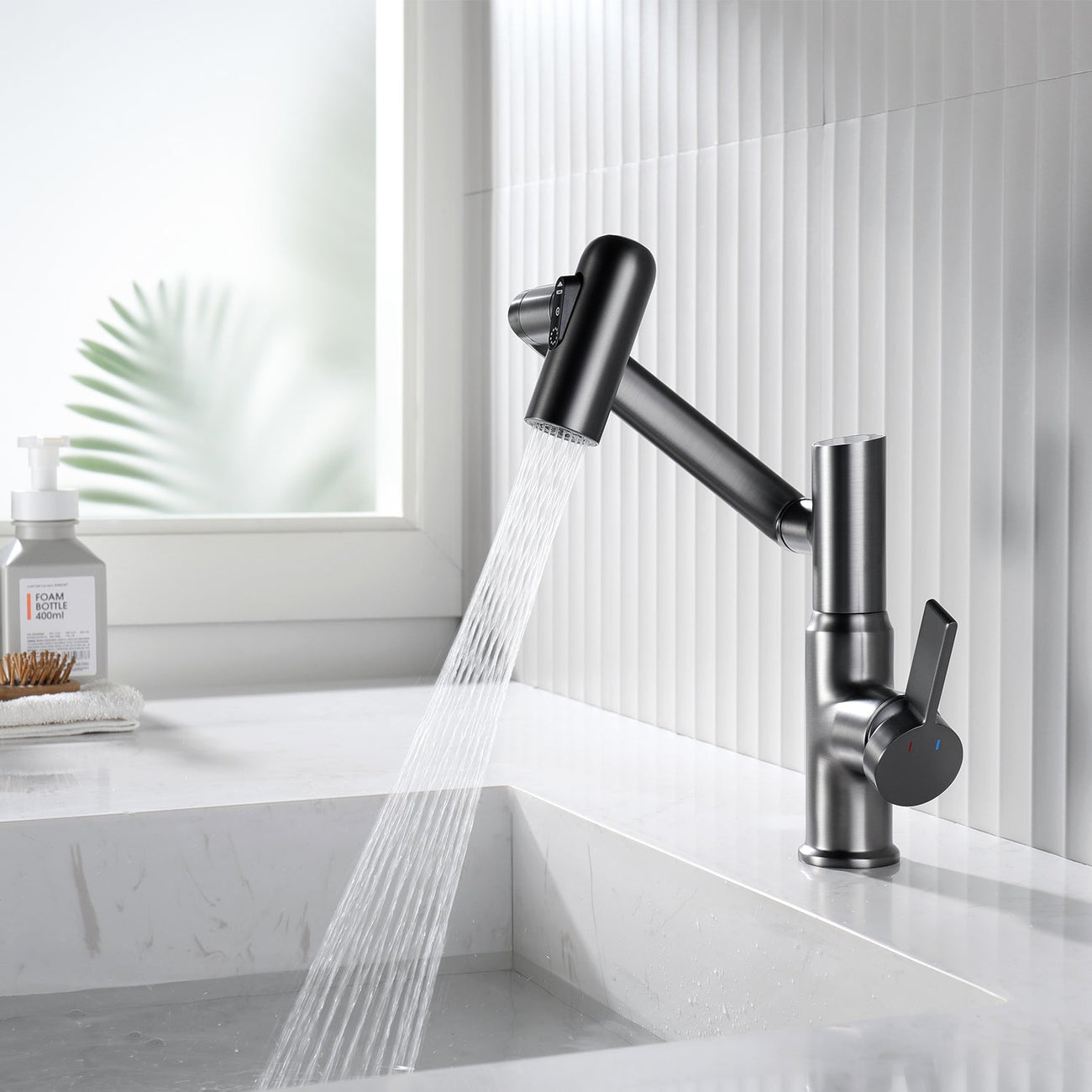 Ihomdiy Single-Hole Rotatable Faucet with Temperature Display