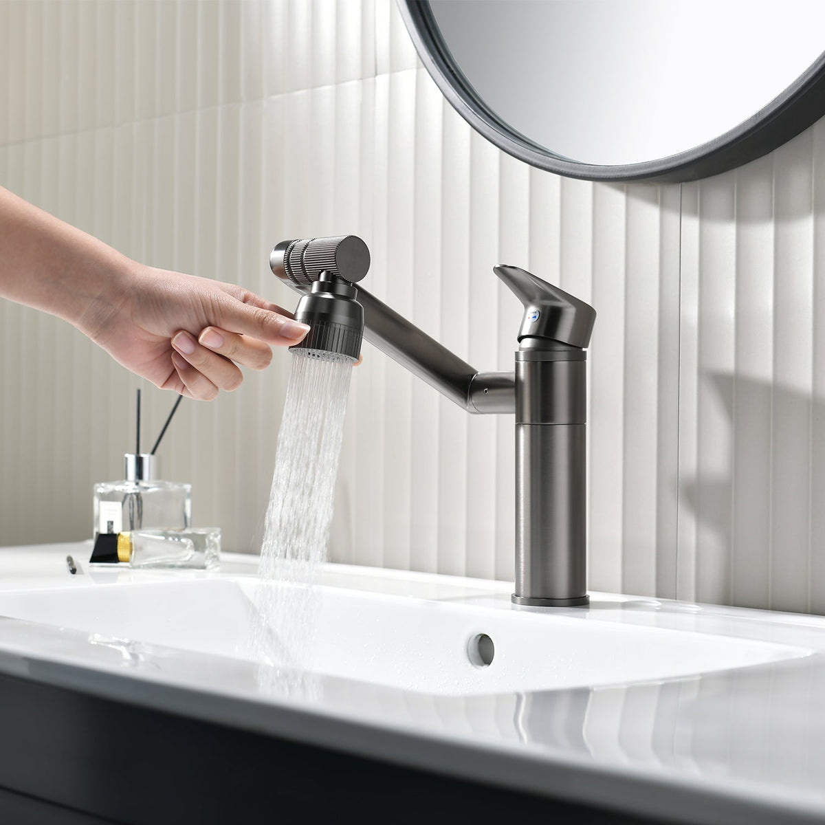 Ihomdiy Single-Hole Rotatable and Liftable Pull-Out Faucet